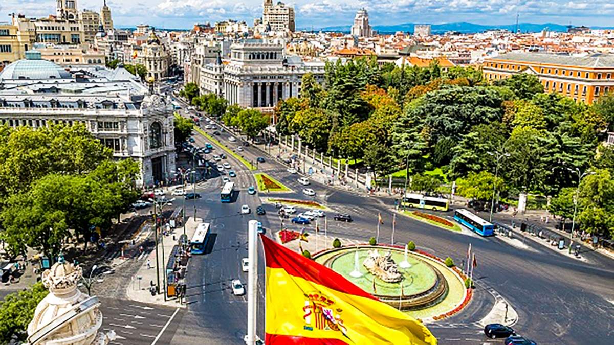 Spania deschide granițele pentru turiști în iulie